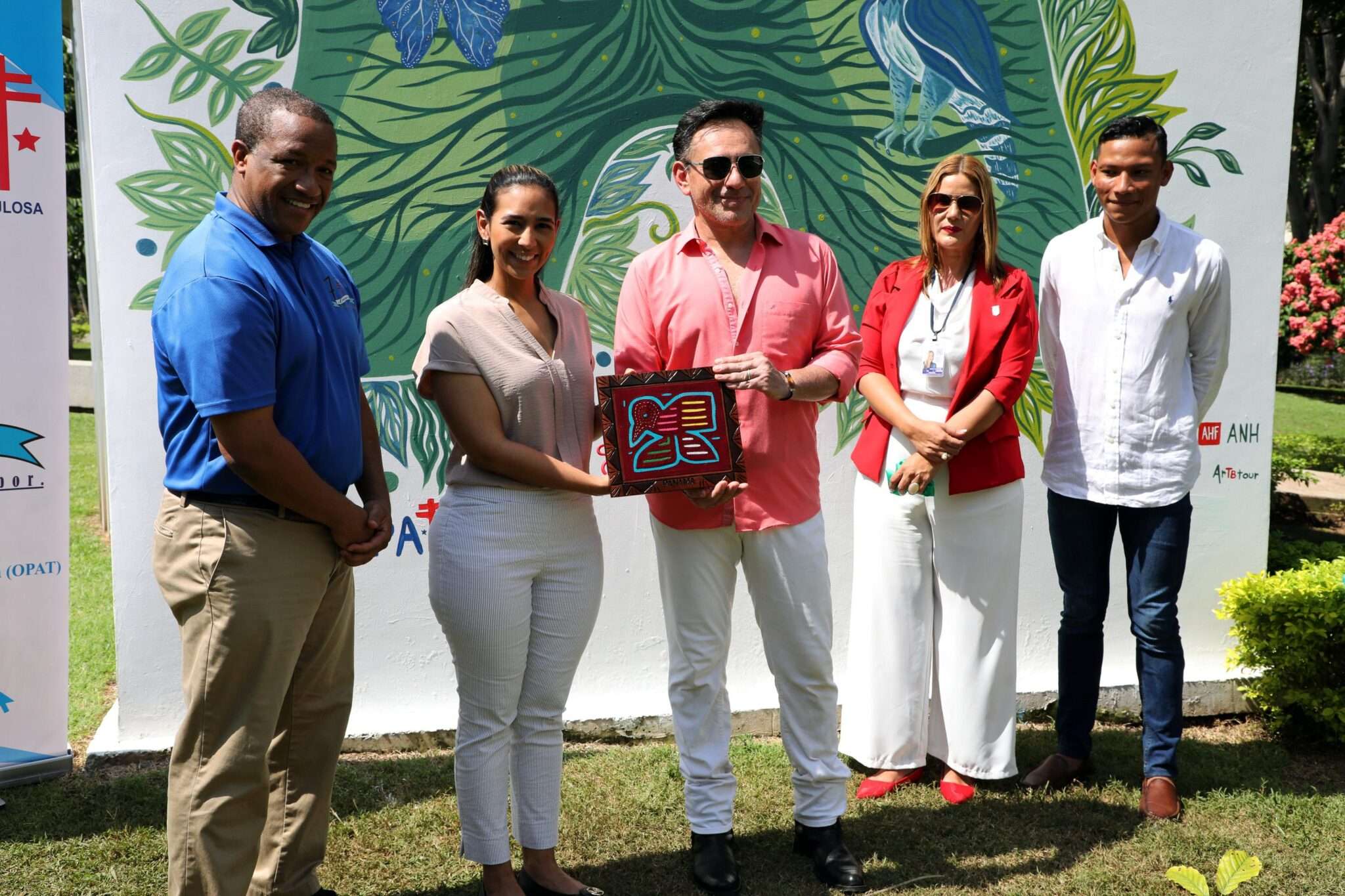 El Parque Urracá se llena de vida con el mural “Pulmón Verde”, una obra ...