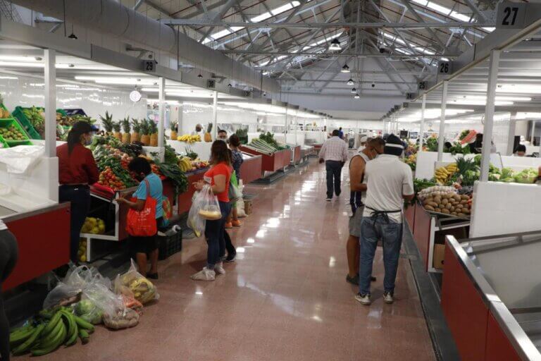 Jornada de Limpieza en el Mercado San Felipe Neri